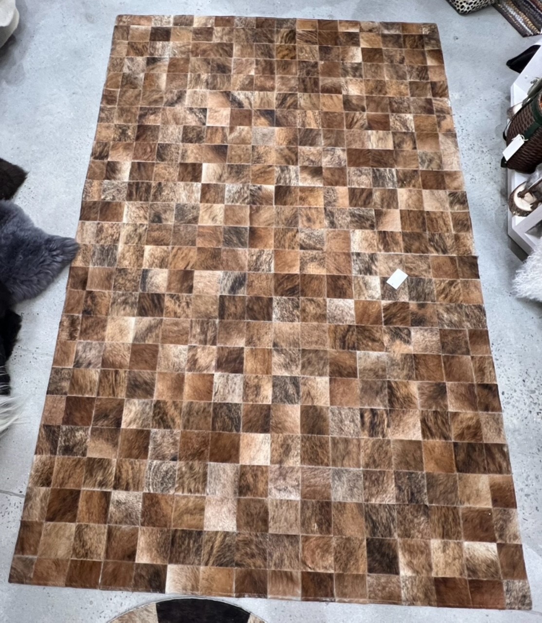 Closeout Rugs/Statement Hides - BSTrading